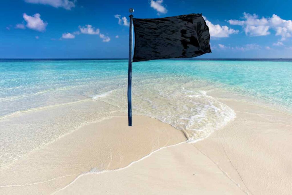 Le sue acque sono cristalline e la sua sabbia bianchissima, ma questa ...